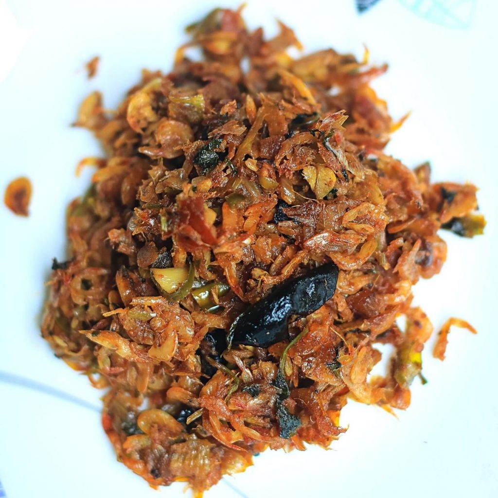 Zavla Curry - Dried Shrimp Curry with Bottle Masala - East Indian Recipes